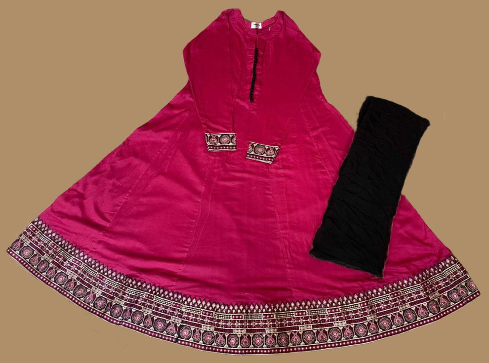 Regal Magenta Dress - Emerald Raiment